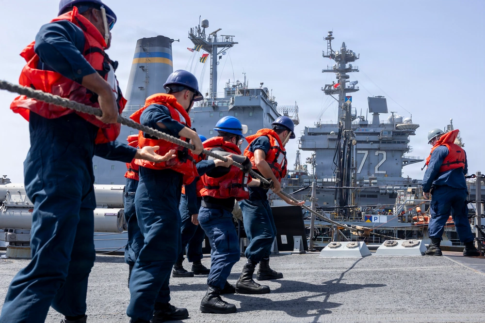 DVIDS - Images - USS Delbert D. Black (DDG 119) Conducts a ...