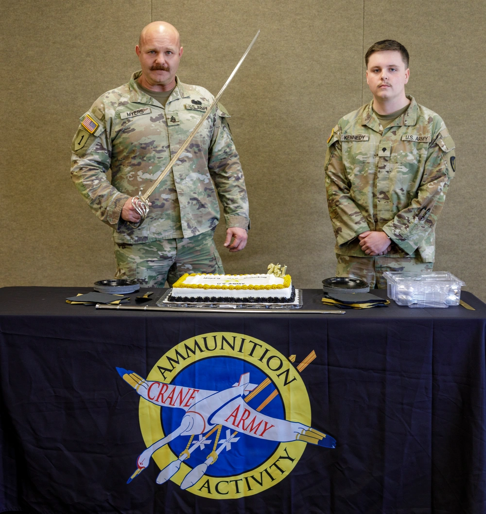 DVIDS - Images - Preparing to cut the Army Birthday Cake [Image 1 of 6]