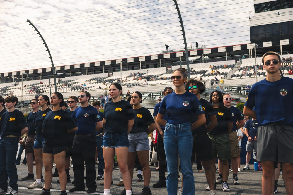 DVIDS - Images - Future Sailors Recite the Oath of Enlistment at the ...