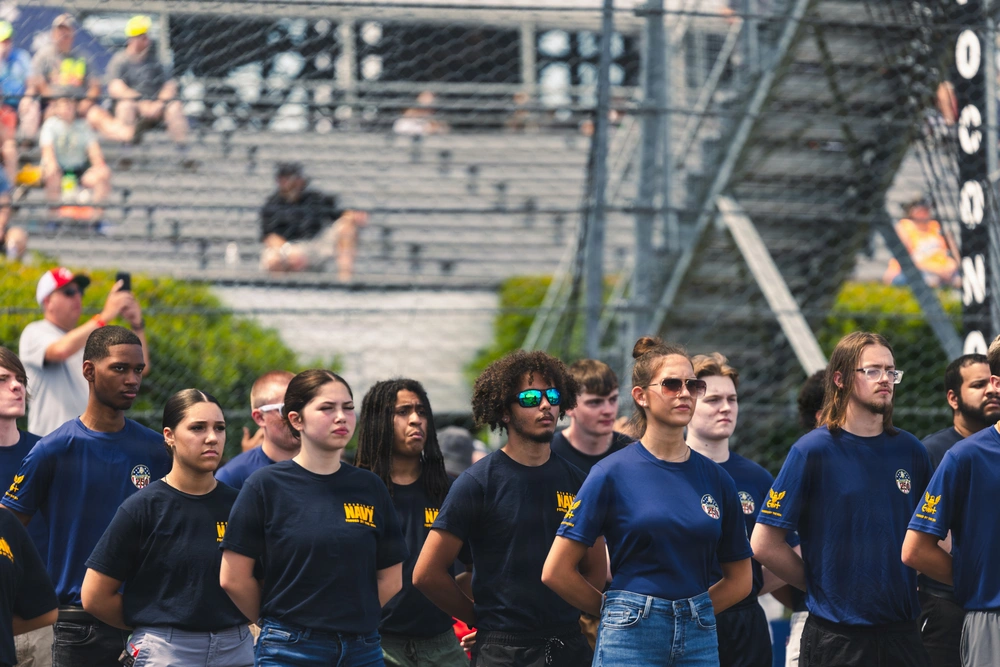 DVIDS - Images - Future Sailors Recite the Oath of Enlistment at the ...