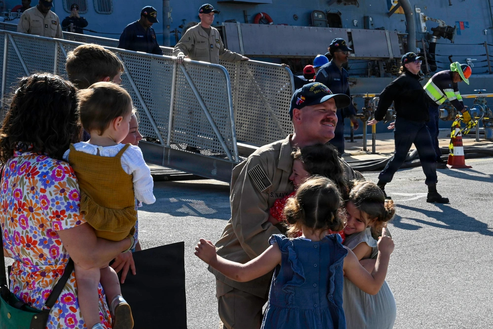 DVIDS - Images - USS Oscar Austin (DDG 79) Returns to NAVSTA Rota ...
