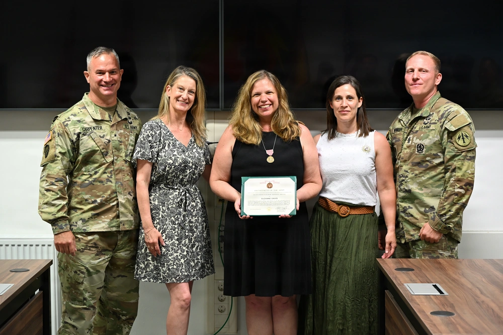 DVIDS - Images - Multi-Domain Command - Europe awards Meritorious ...